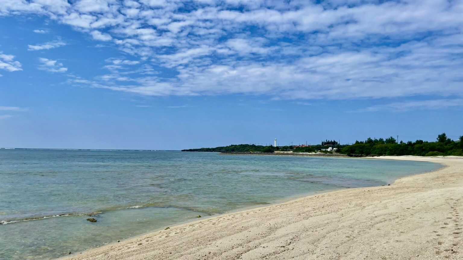Uza Beach | A little-known beach in Yomintan - Okinawa Bookmark